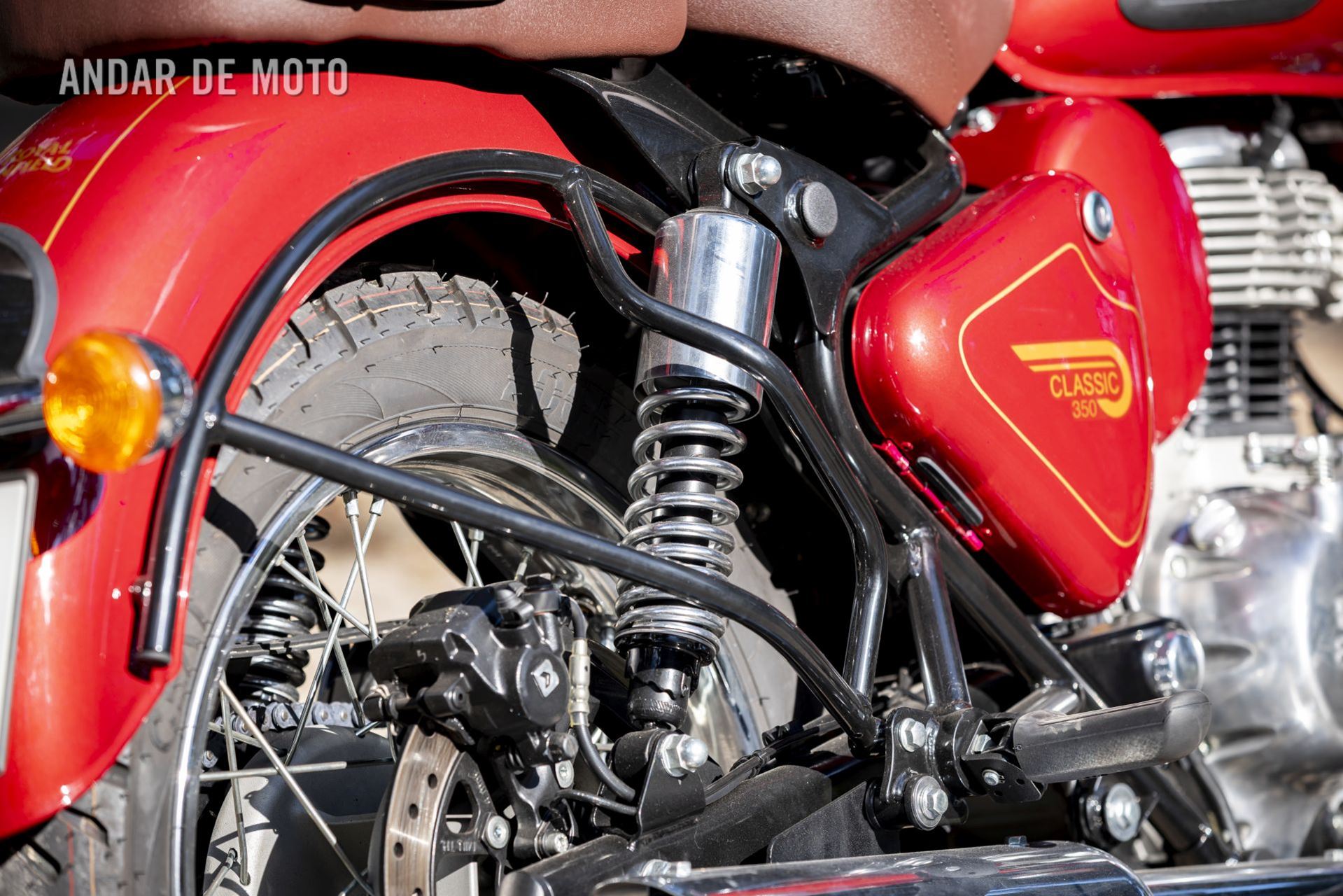 Teste Royal Enfield Classic 350 - Carisma Clássico - Test drives ...