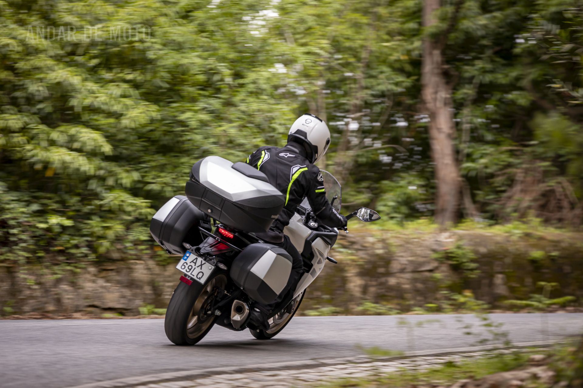 CFMoto 650 GT - Turística Económica - Test drives - Andar de Moto