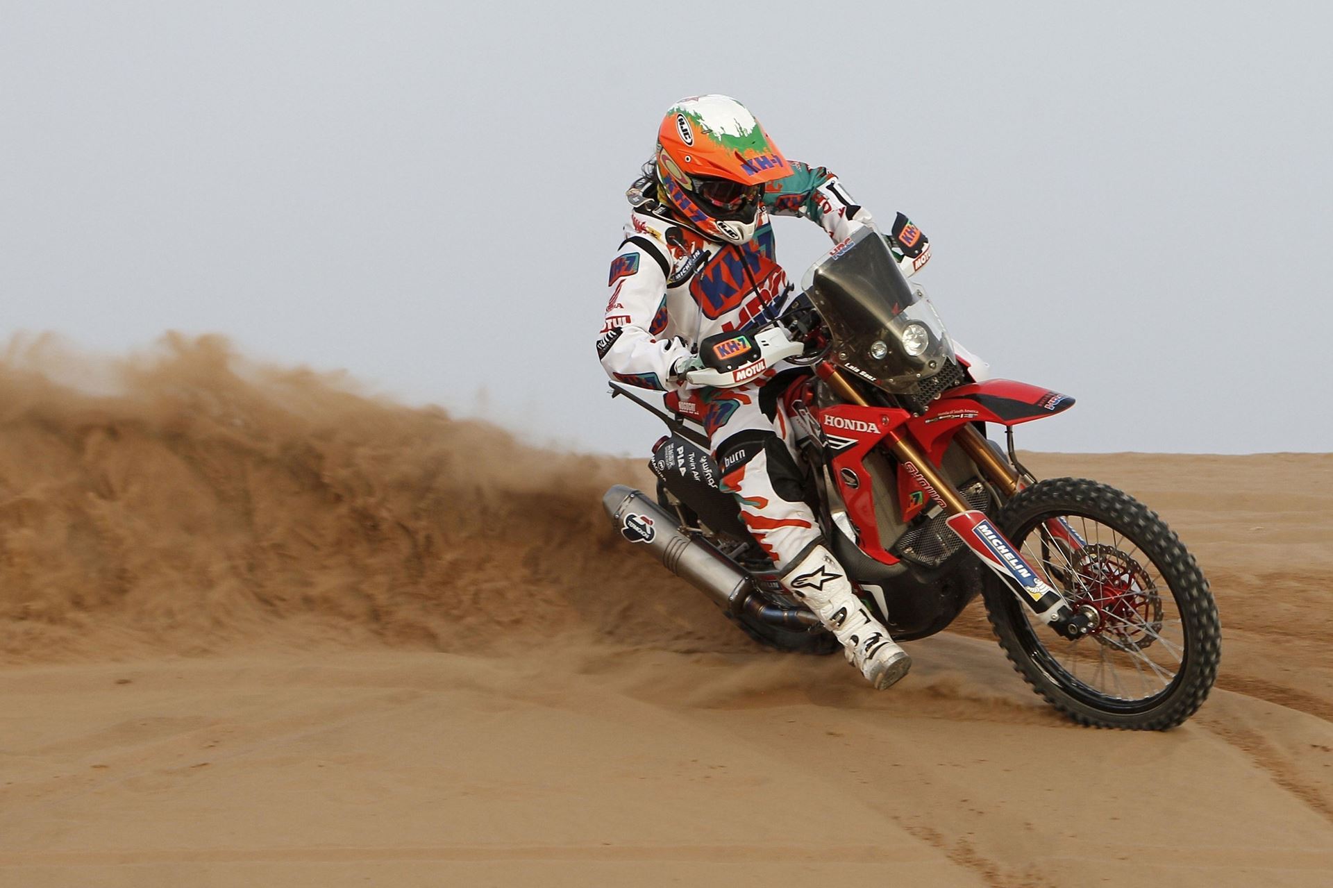 Equipa HRC a postos para o Rali de Marrocos - Multimédia - Andar de Moto