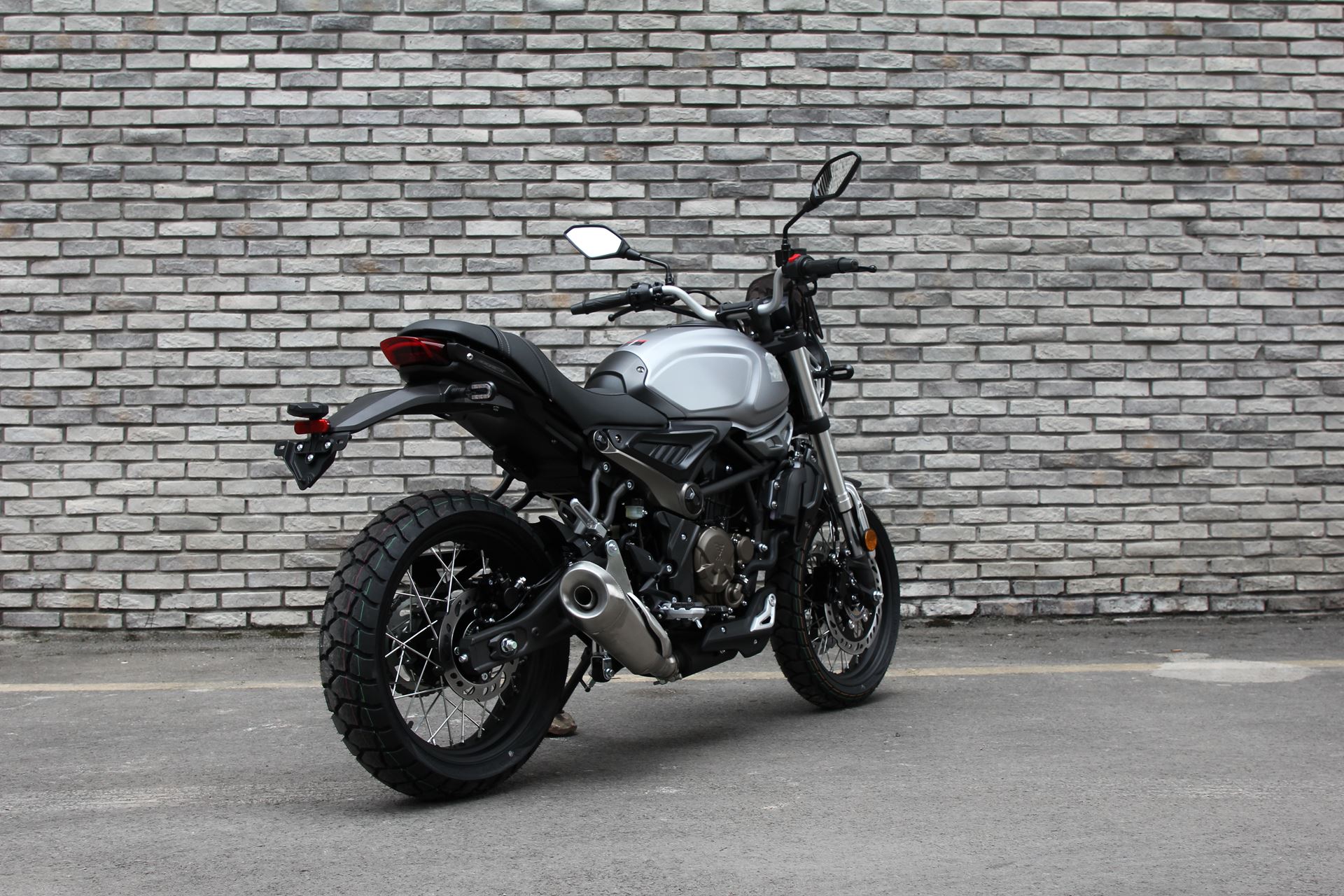 Voge 300 ACX – Uma scrambler com personalidade diferenciada - MotoNews ...