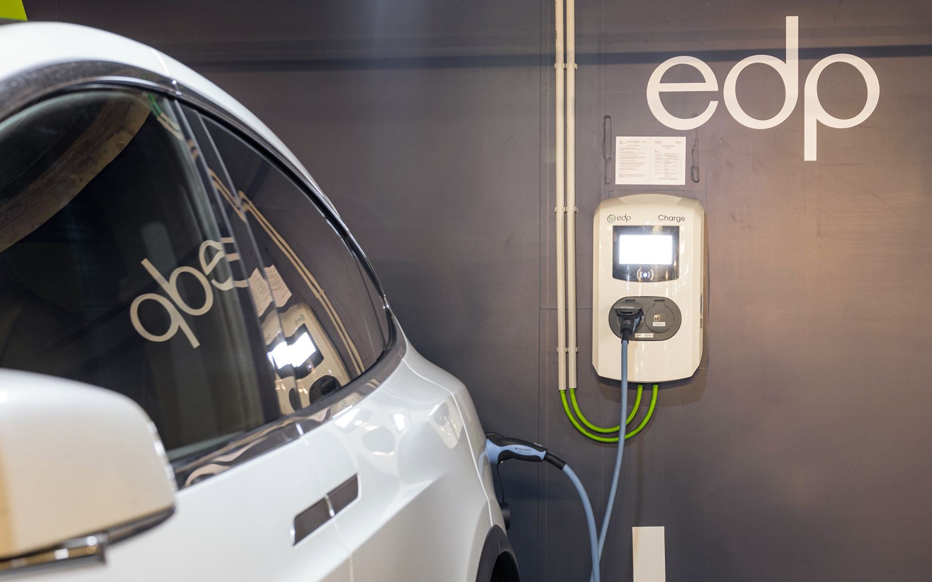 EDP reduz preço do carregamento elétrico na rede pública - Nos ...