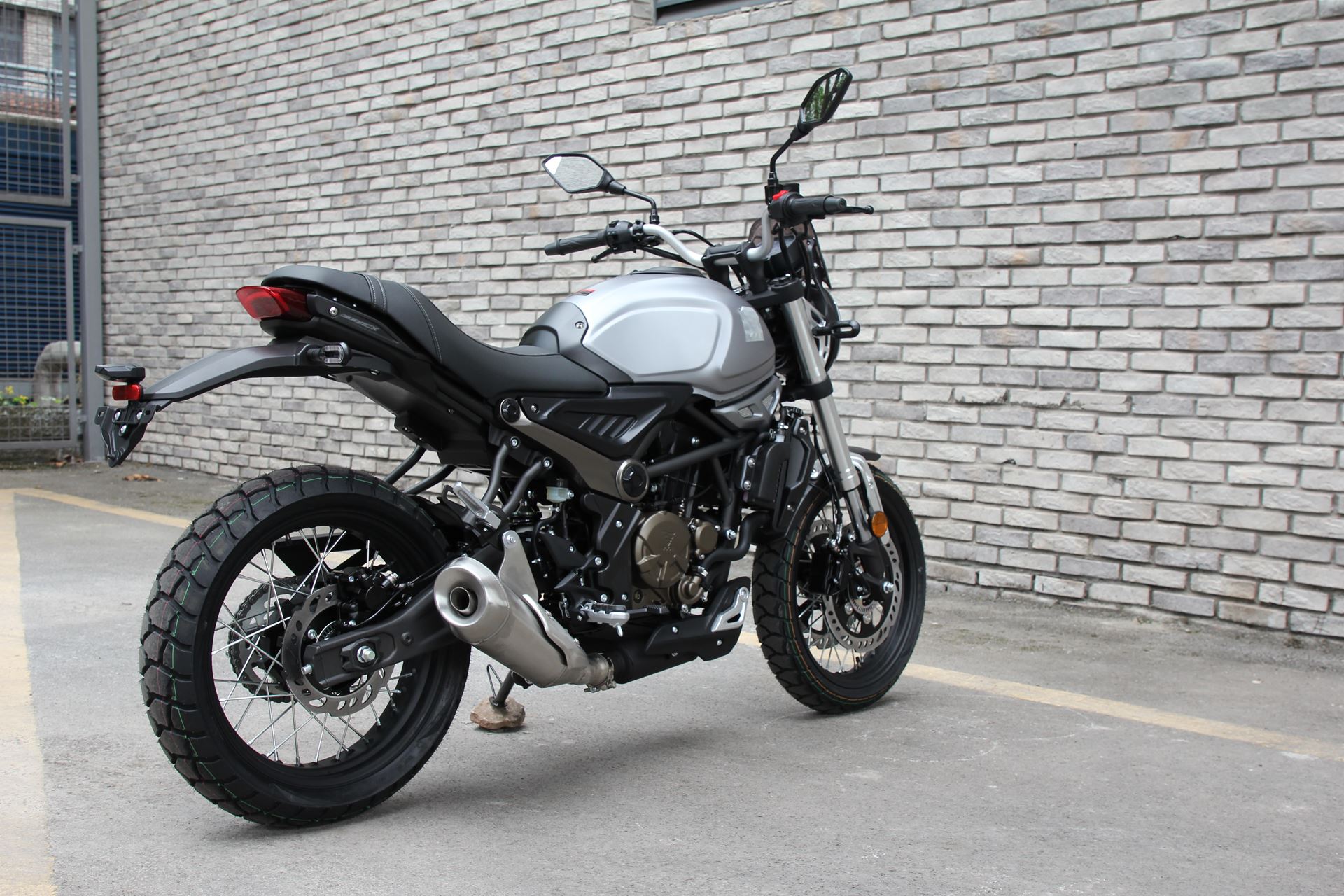 Voge 300 ACX – Uma scrambler com personalidade diferenciada - MotoNews ...