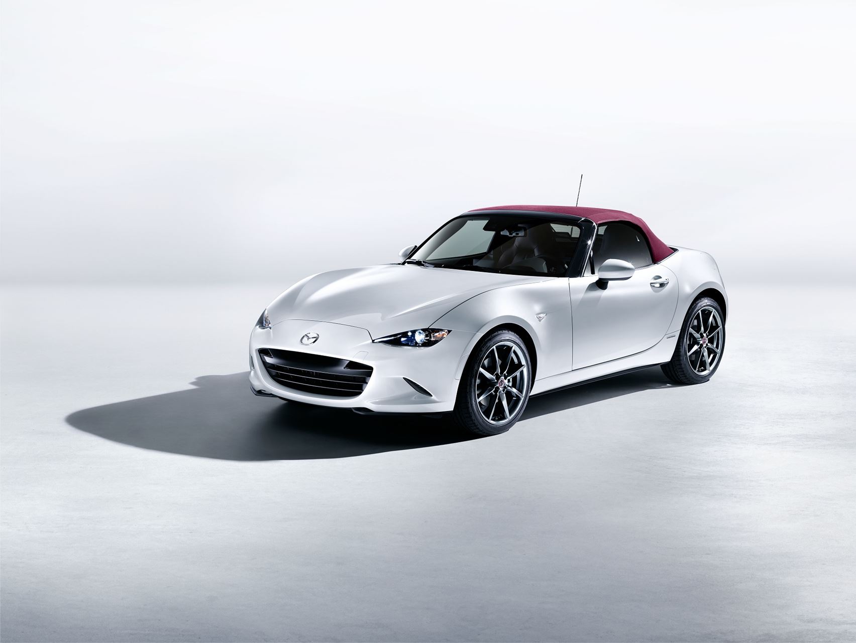 Mazda assinala Centenário com Edição Especial - A recordar o Mazda R360 ...