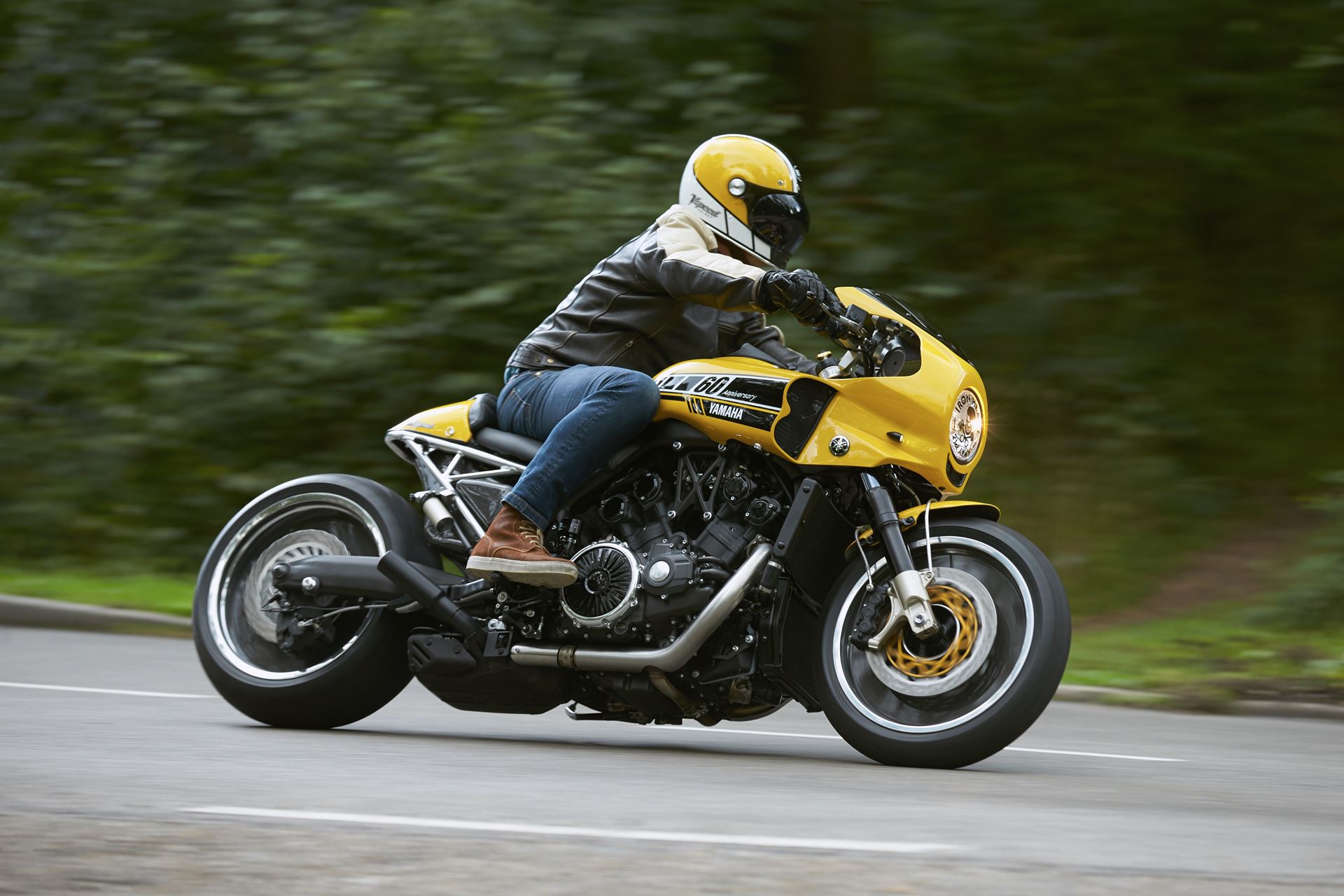 Motor 7 vence em Glemseck, o Yamaha Dealer Built Competition - MotoNews ...