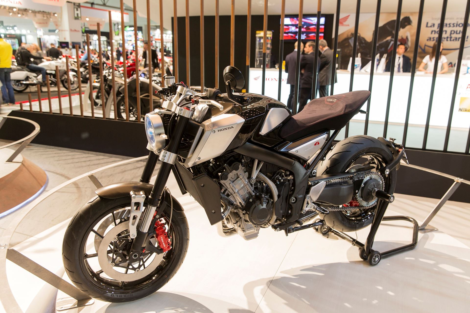 Honda CB4 Concept - Uma Cafe Racer futurista - Honda - Notícias - Andar ...