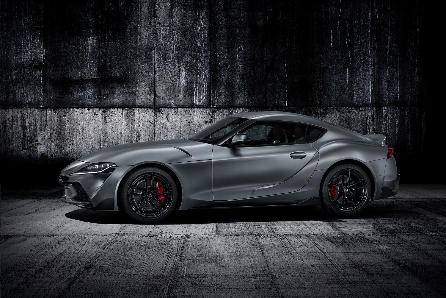 O regresso da lenda - estreia mundial do Toyota GR Supra - No salão ...