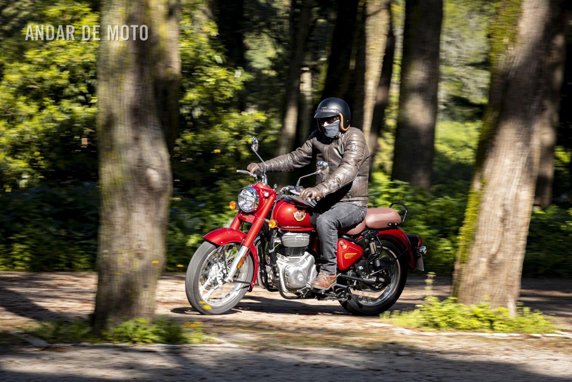 Teste Royal Enfield Classic 350 - Carisma Clássico - Test drives ...