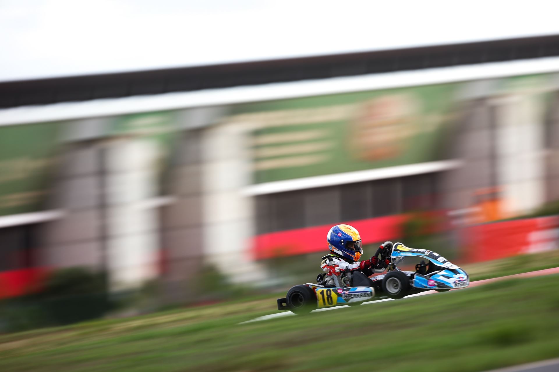 José Pedro Pinto brilhou com vitória em Portimão - O piloto é uma das ...