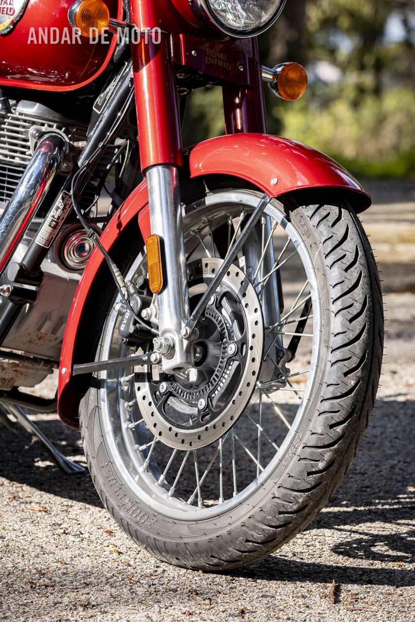 Teste Royal Enfield Classic 350 - Carisma Clássico - Test drives ...