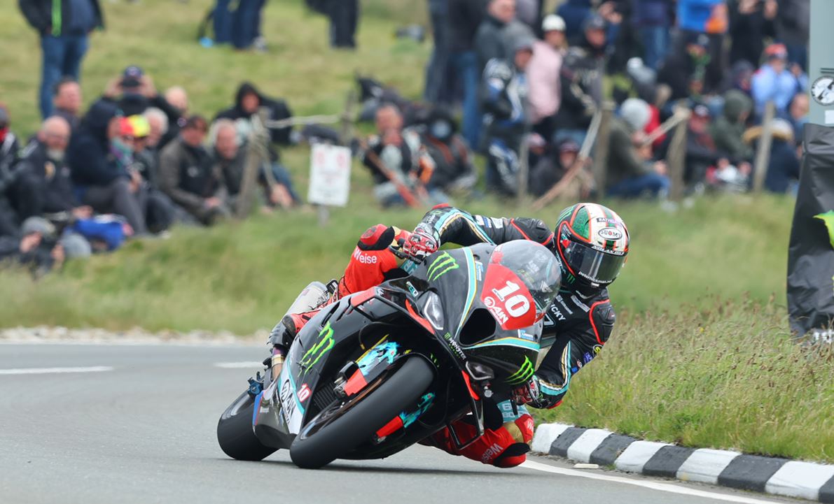 TT Ilha de Man 2024 - Todd vence nas Superstock - Primeira vitória na ...