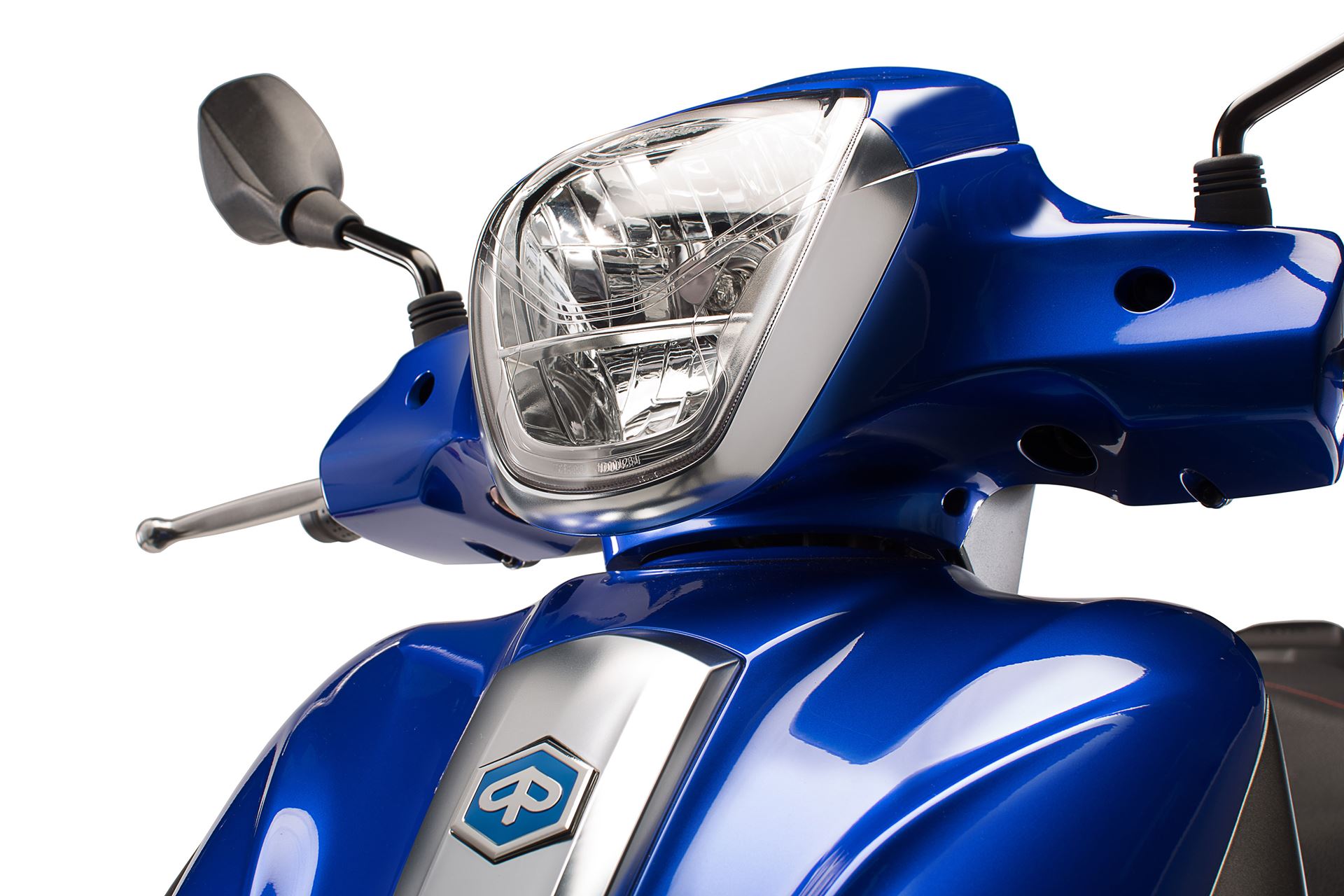 Salão de Milão: Piaggio em grande força apresenta novos modelos ...