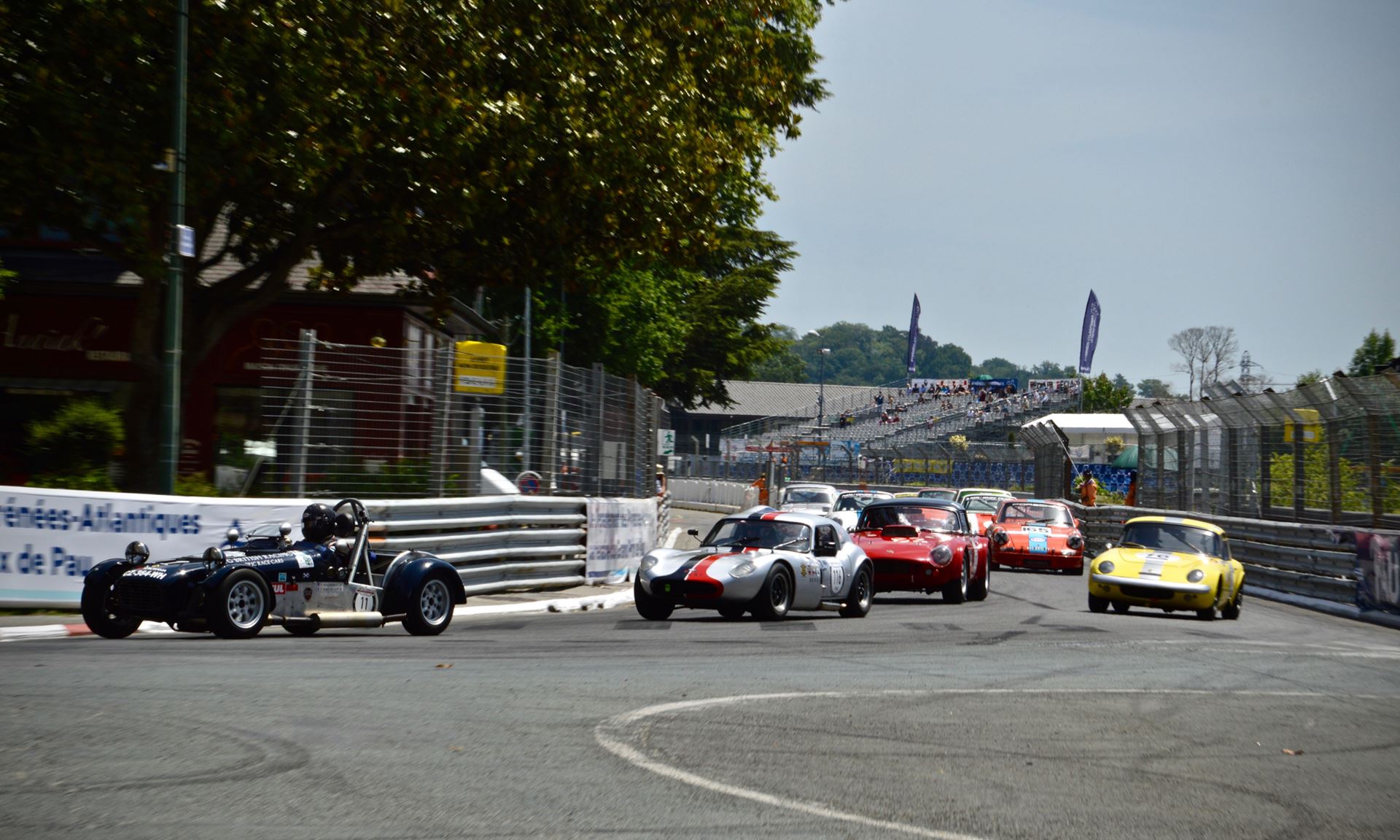 Grand Prix Historique de Pau com final emocionante - Desporto, Formula ...