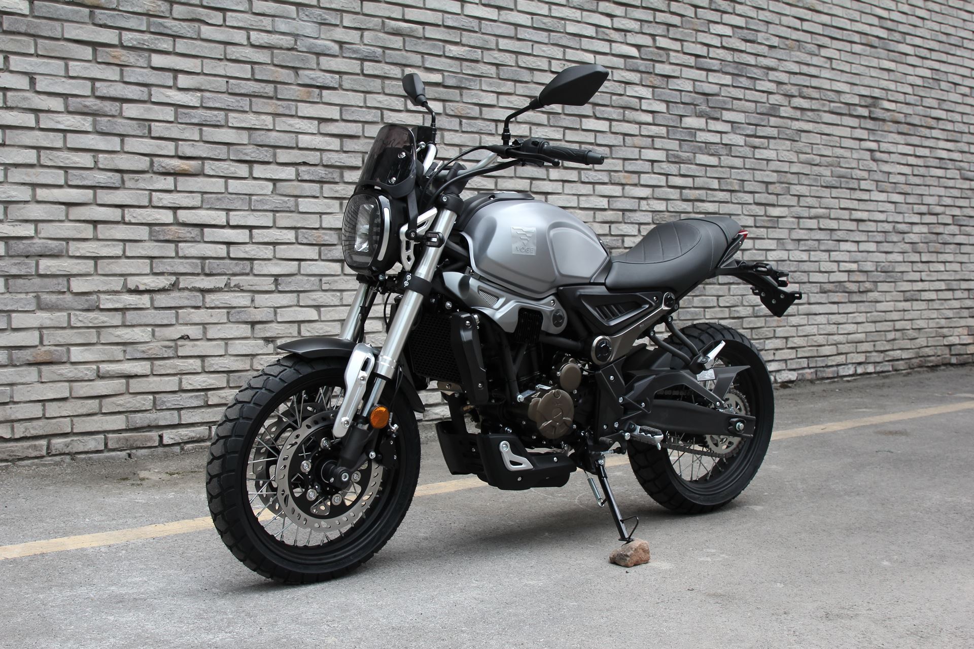 Voge 300 ACX – Uma scrambler com personalidade diferenciada - MotoNews ...