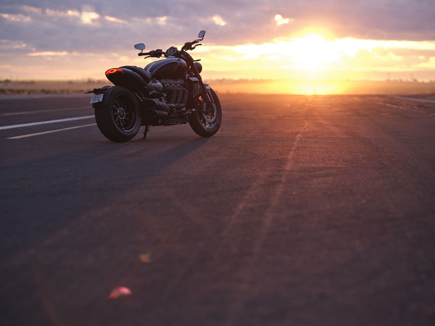 Triumph Rocket 3 Storm R e GT - Mais “rocket” que nunca - MotoNews ...