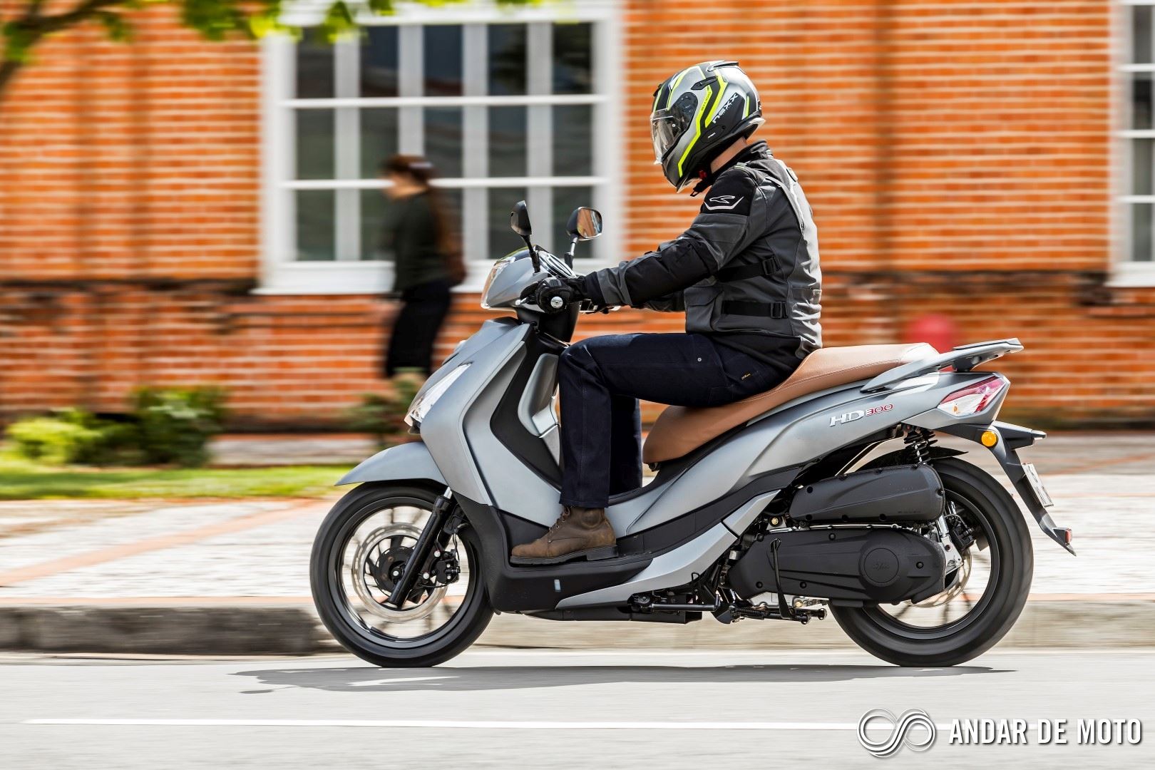 Teste SYM HD300 - Renovação total - Test drives - Andar de Moto