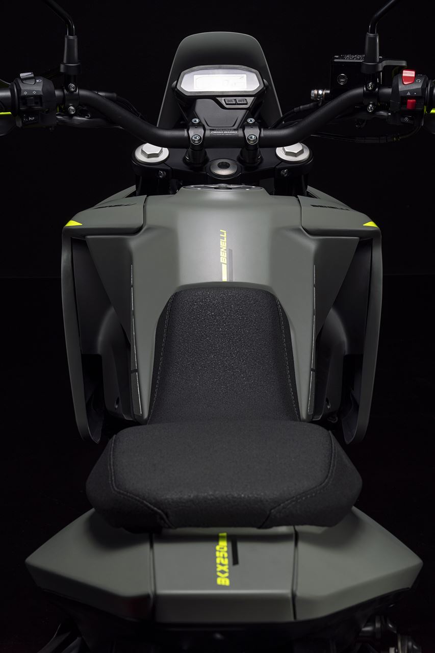 Novas Benelli Bkx 250 125 Motonews Andar De Moto Brasil