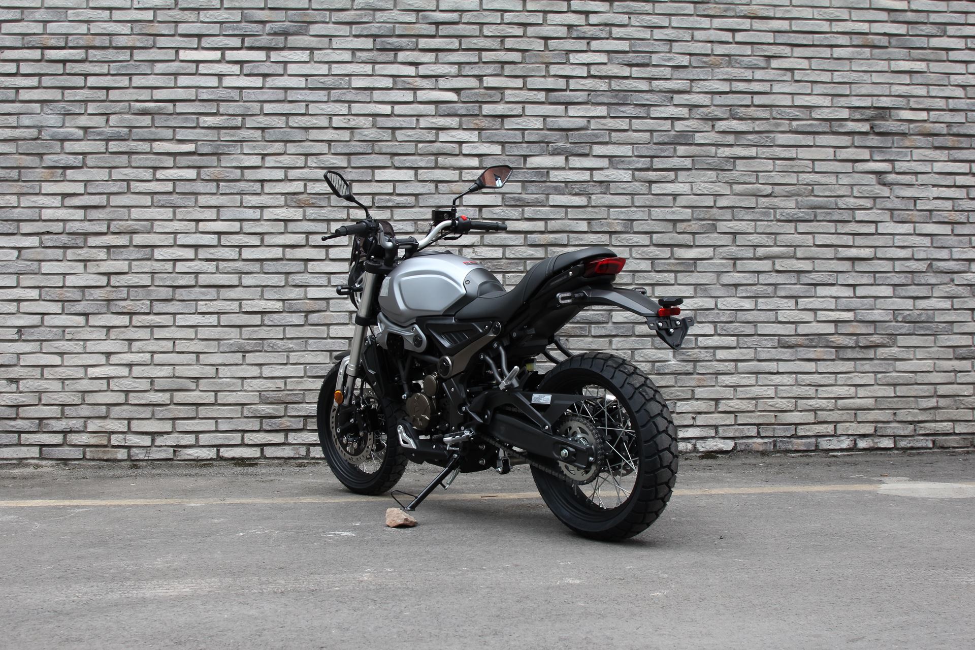 Voge 300 ACX – Uma scrambler com personalidade diferenciada - MotoNews ...