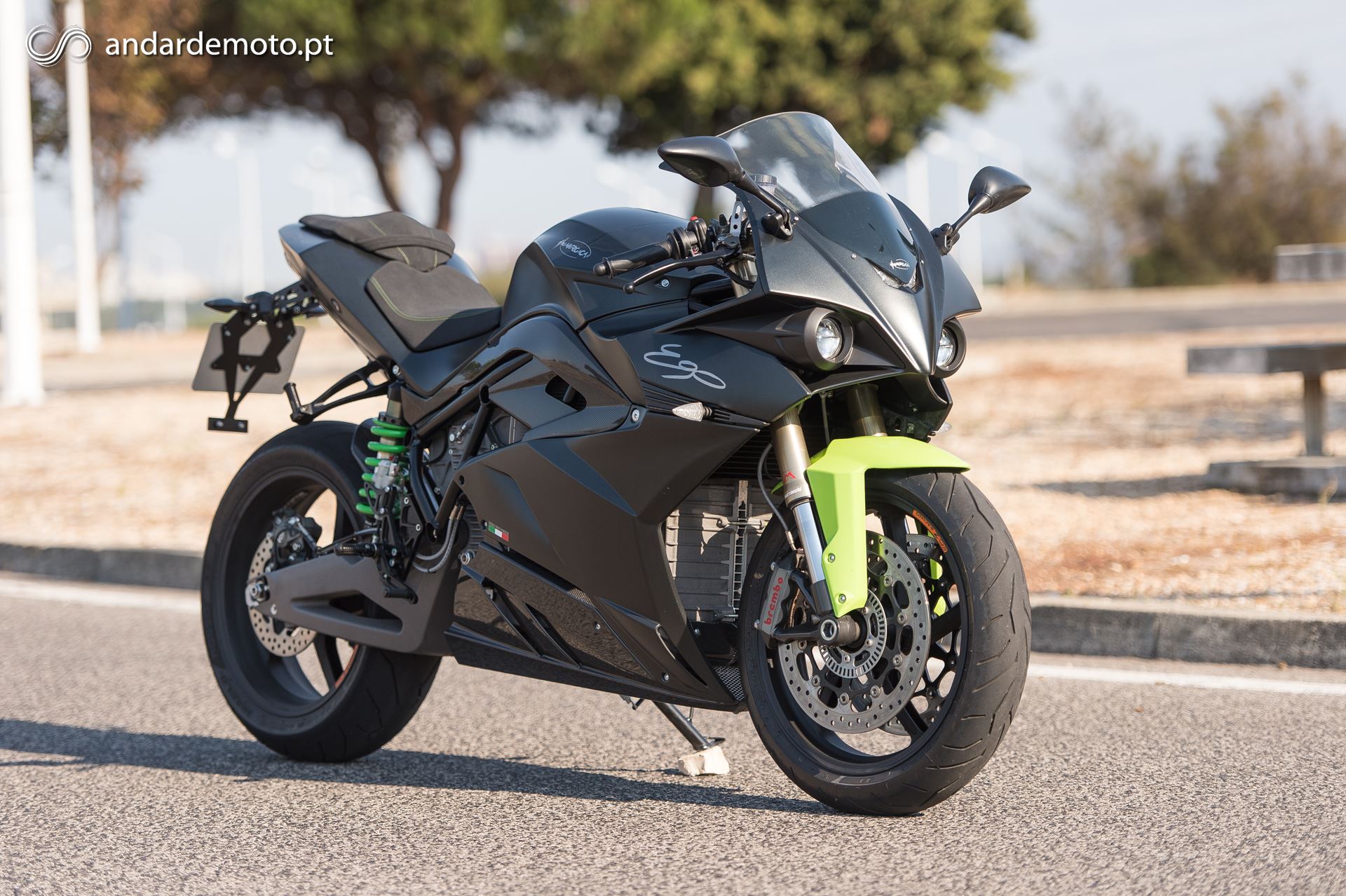 Energica Ego - Alta Voltagem - Test drives - Andar de Moto