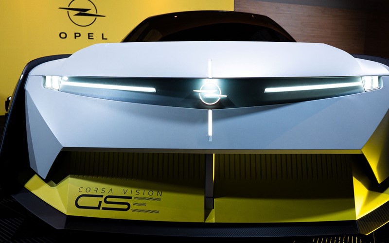 Opel acelera eletrificação e estreia GSE em Portugal - Corsa Vision ...