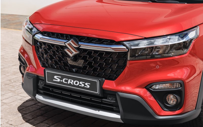 Suzuki S-Cross: a condução semi-automatizada está a entrar nas nossas ...