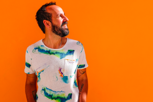 Momo estreia videoclip de “Pensando Nele” - Música - Cardápio