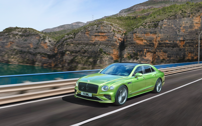 Novo Flying Spur - O Bentley de quatro portas mais potente de sempre ...