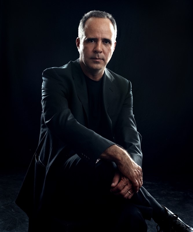 Rodrigo Leão comemora 25 anos de carreira com showcase ao vivo na FNAC ...