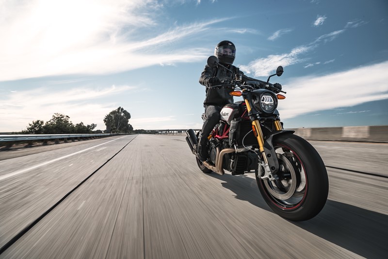 Indian FTR / FTR S / FTR R Carbon – Estilo único e melhor equipadas ...