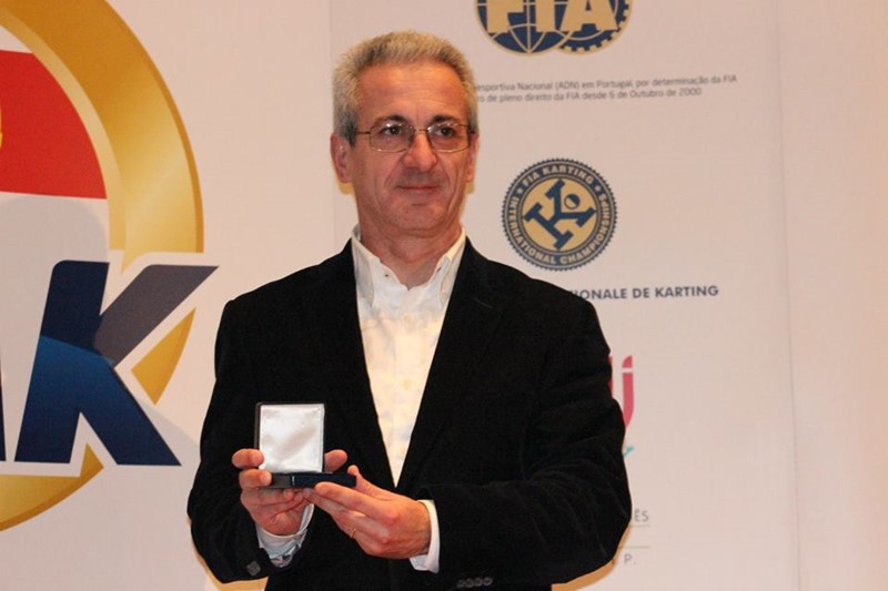 Fernando Charais foi galardoado na Gala dos Campeões da FPAK - Desporto ...
