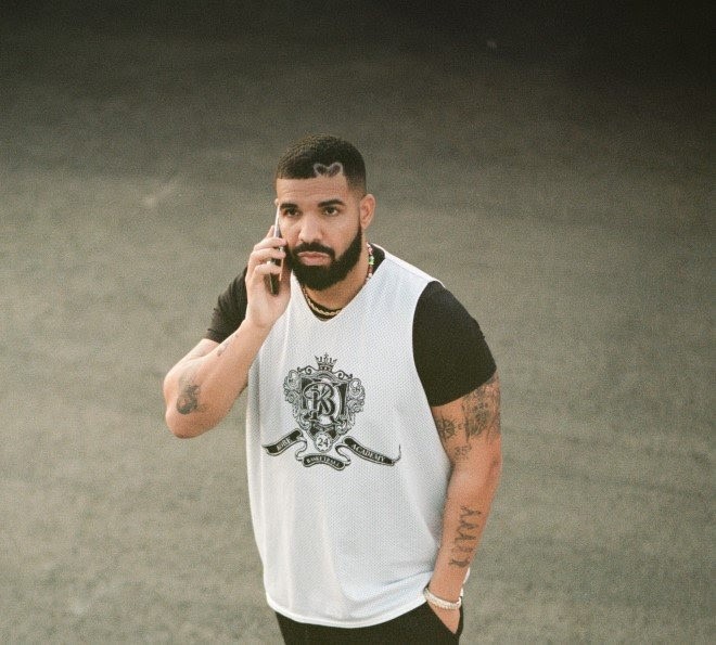Drake é o Artista do Ano da Billboard - Música - Cardápio