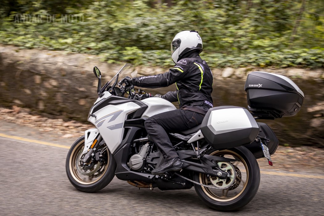 CFMoto 650 GT - Turística Económica - Test drives - Andar de Moto Brasil