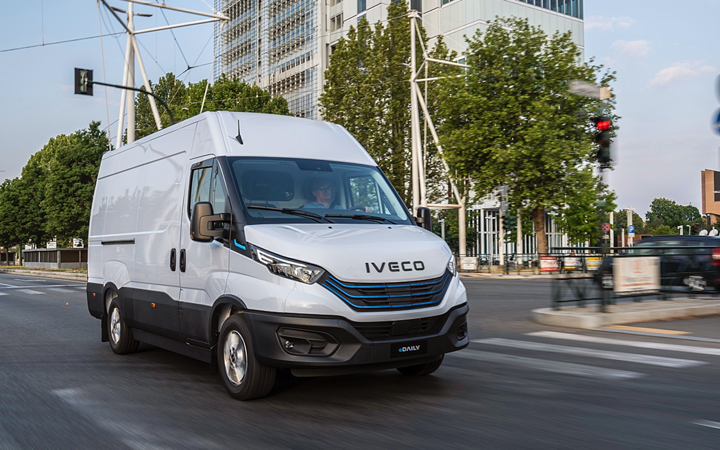 Nova eDAILY desvendada pela IVECO - Máxima capacidade de carga com zero ...