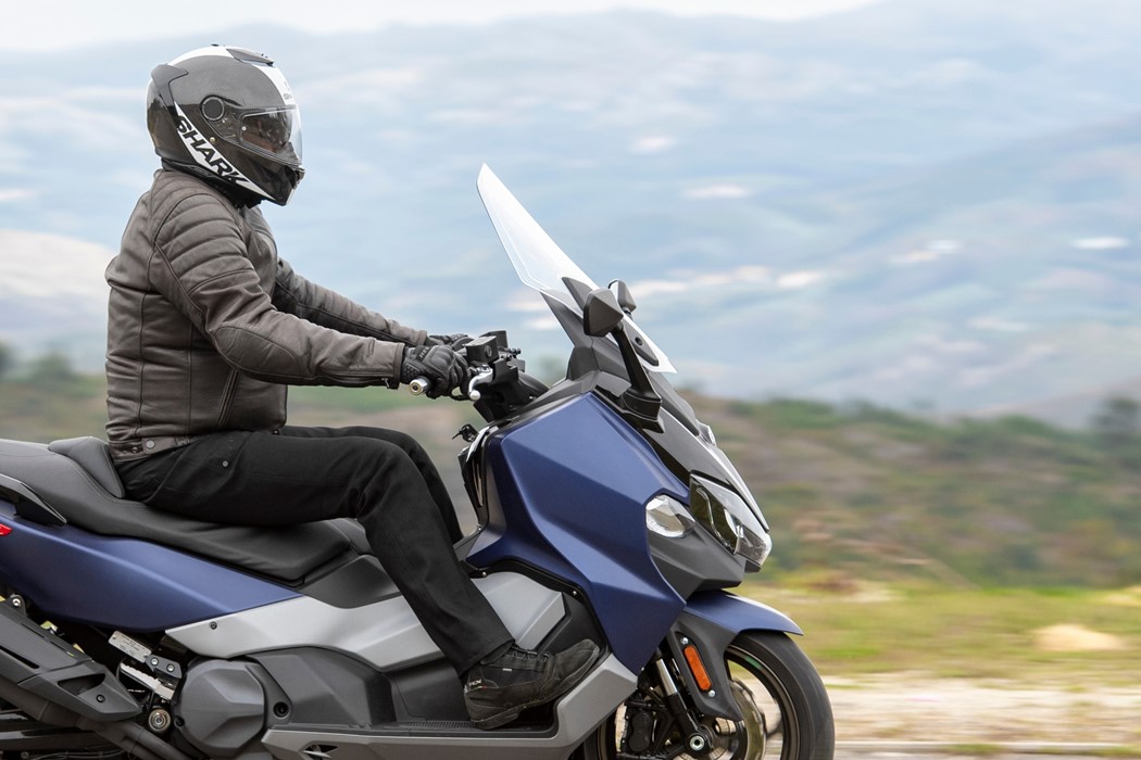 Teste Sym Maxsym TL 500 - Género enguia - Test drives - Andar de Moto ...