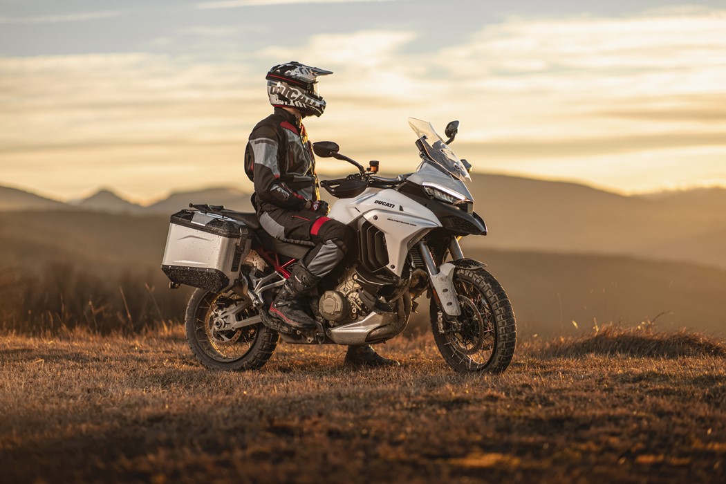 Ducati Multistrada V4 com novidades para 2022 - MotoNews - Andar de Moto