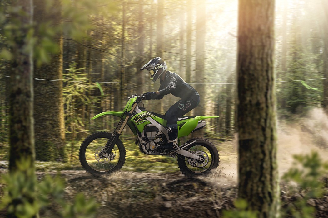 Família off road 2021 Kawasaki KX 450X - MotoNews - Andar de Moto Brasil