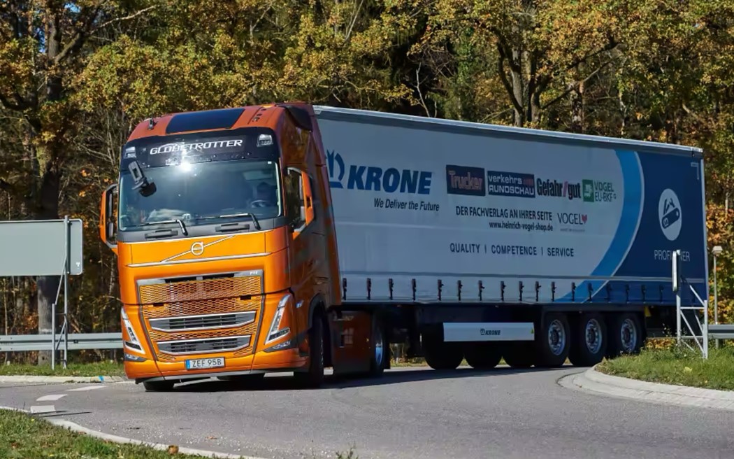 Volvo Trucks reduz consumo de combustível em 18% - Volvo FH 460 de 32 ...