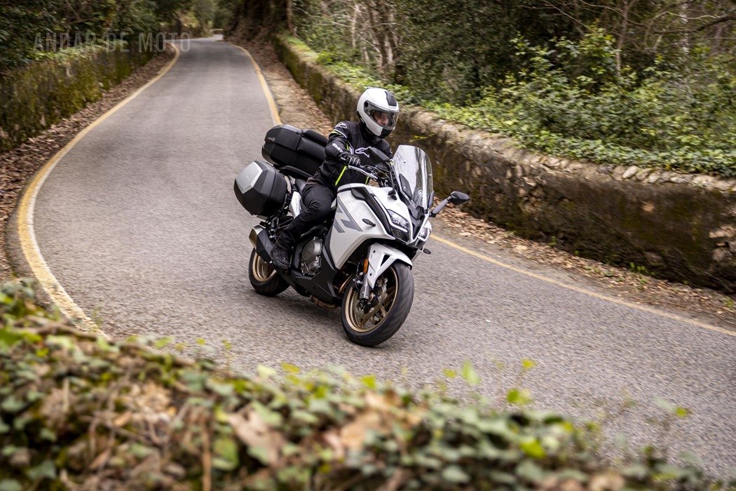 CFMoto 650 GT - Turística Económica - Test drives - Andar de Moto Brasil