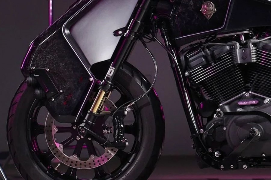 Harley Davidson Street Bob Cosmos Charger - Inspirada no sci-fi ...