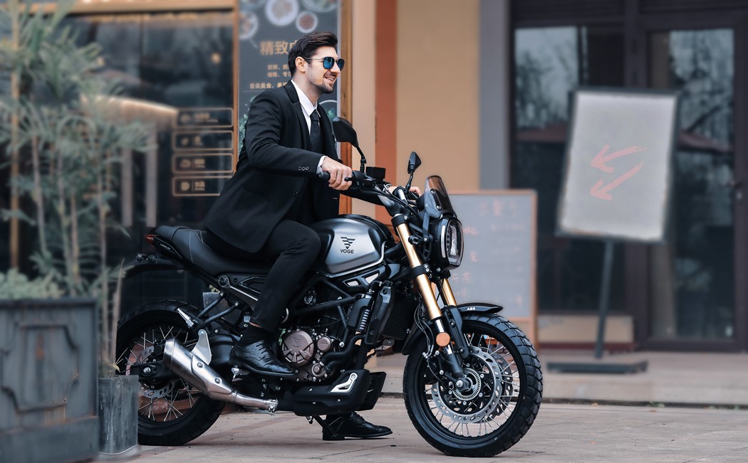 Voge 300 ACX – Uma scrambler com personalidade diferenciada - MotoNews ...