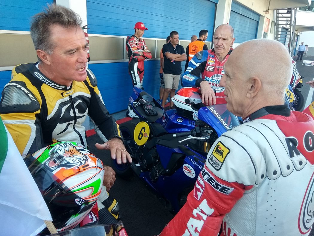 Por dentro dos Grand Prix Legends... - Desporto - Andar de Moto