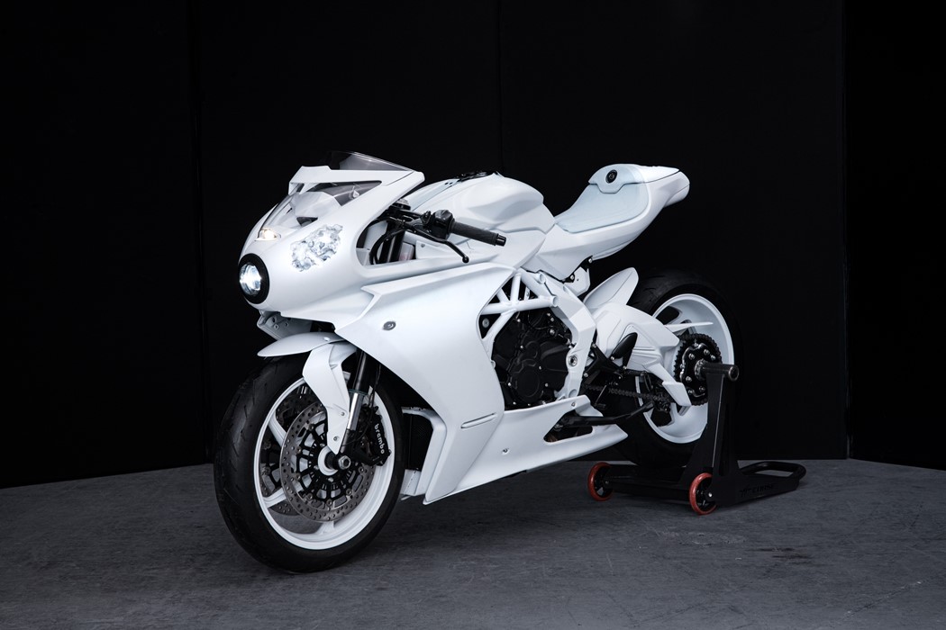 MV Agusta Superveloce Arsham - MotoNews - Andar de Moto Brasil