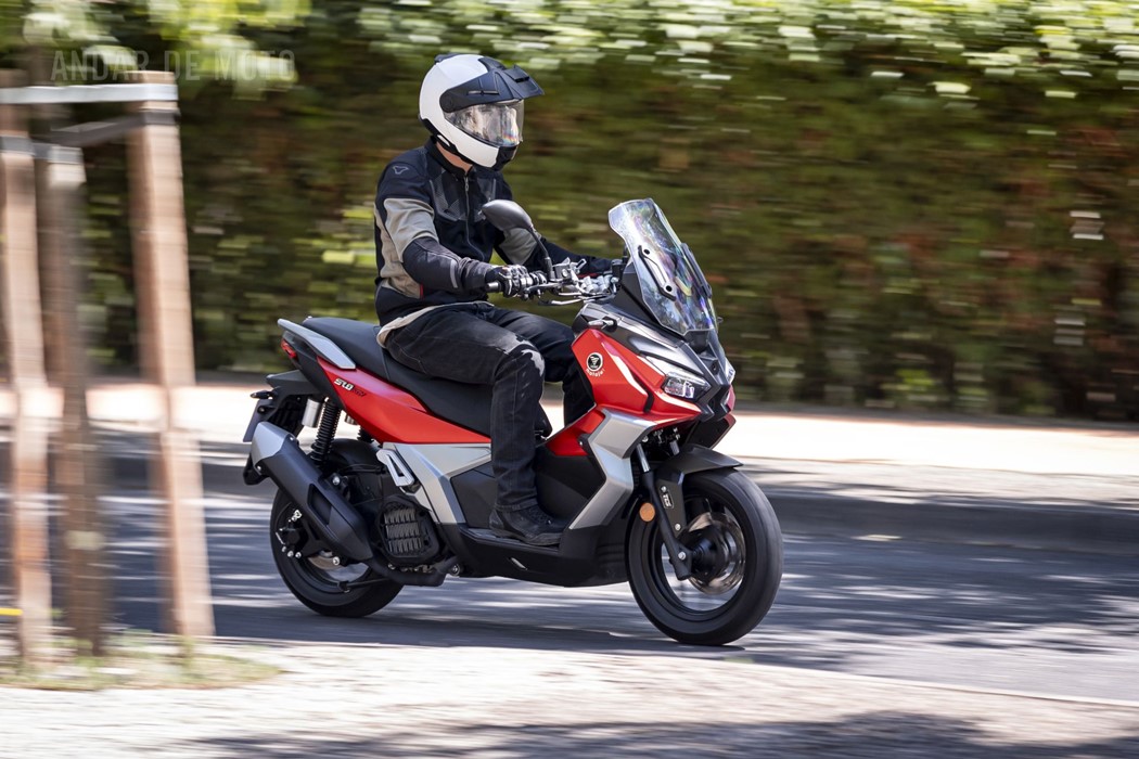 Voge SR1 ADV - Aventureira em Part-time - Test drives - Andar de Moto ...