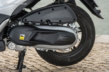 Piaggio Beverly 350 Sport Tourer - Agilidade e desempenho - Test drives ...