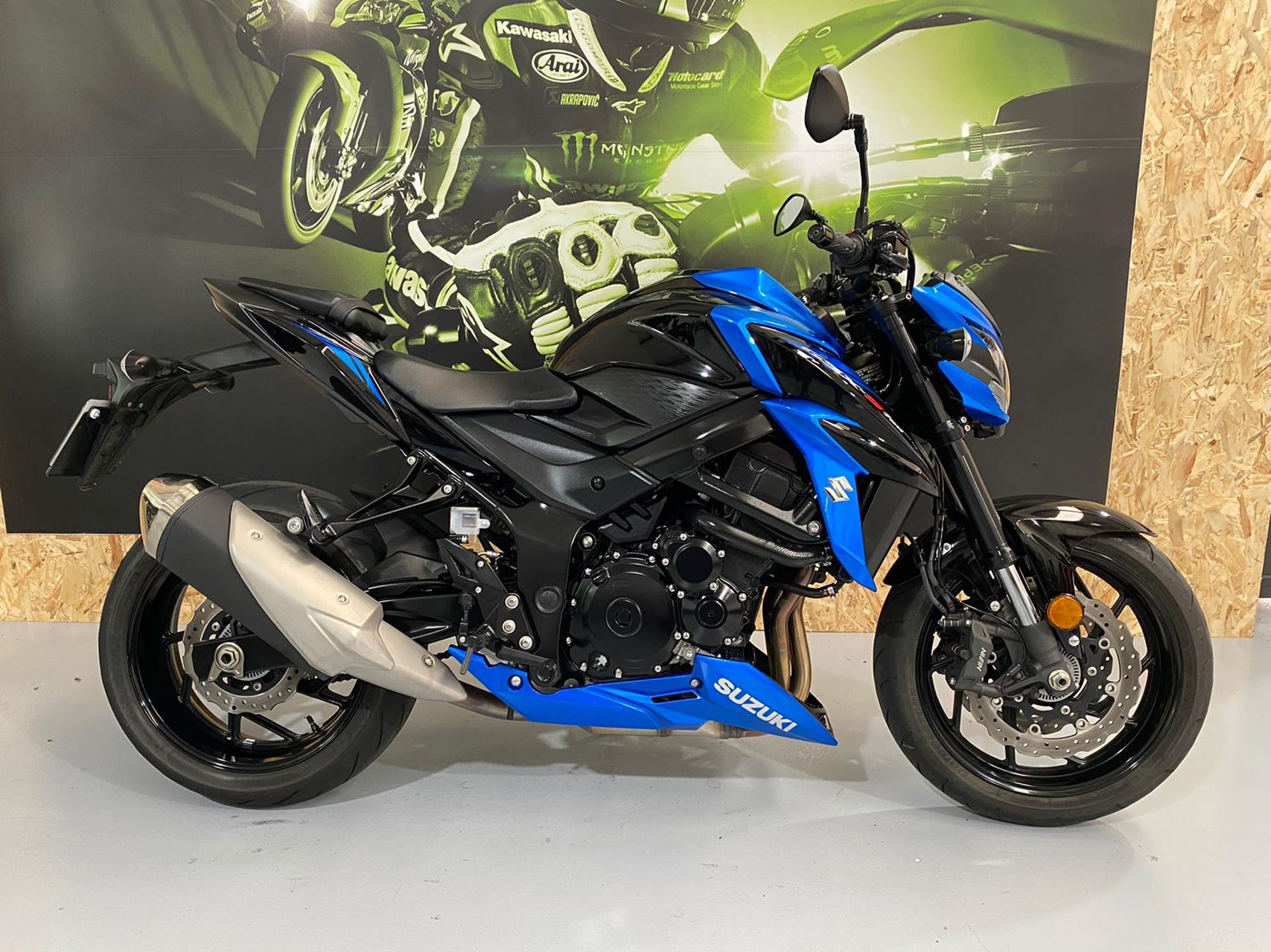 Suzuki GSX 750 | Moto Usada Preço € 8.490,00 - P27567 Rame Moto - Andar ...